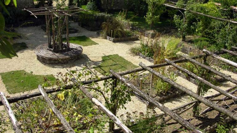 Le jardin potager médiéval - ARBRISSEL